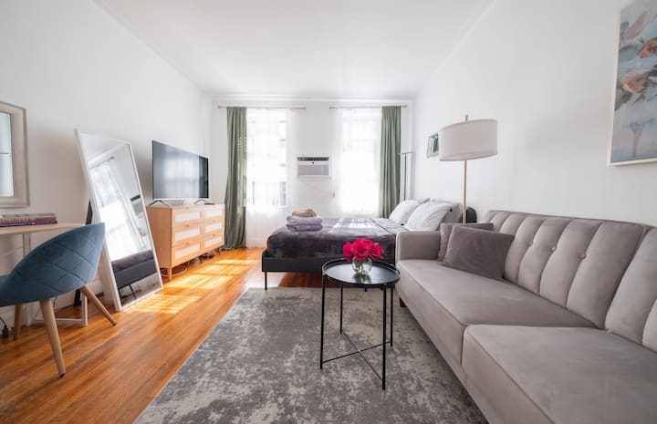 Charming & Stylish Studio In Prime Location - Ues - Edgewater, NJ