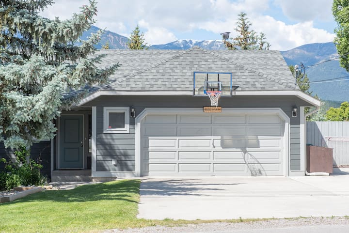 Mountainview  Bungalow In Windermere - Fairmont Hot Springs, BC
