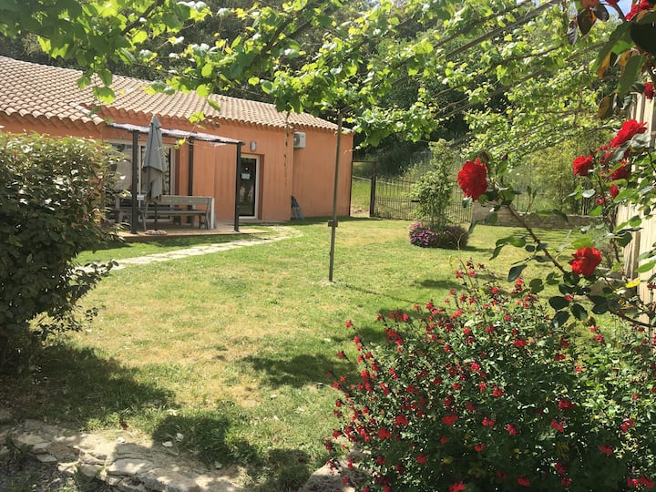 Gîte 2 Chambres Dans Domaine Viticole - Gard