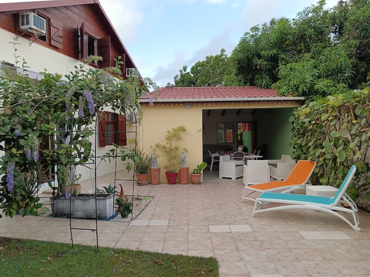 Sunbeach Villa Av. Piscine Privée 4chambres 4lits - Guadeloupe