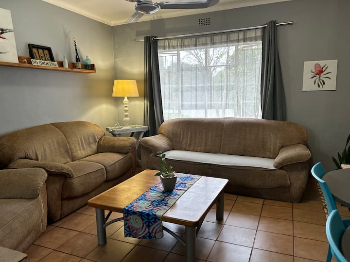 Spacious Two Bedroom Family Unit In Sabie - Sabie