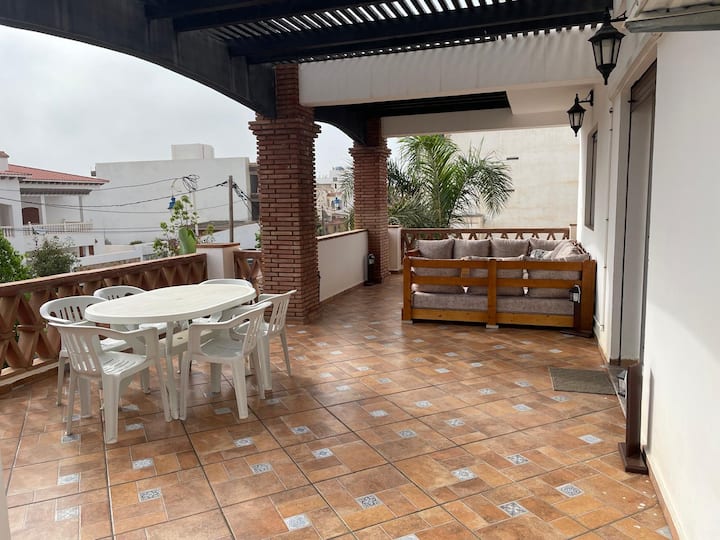 Appart. 4pc à 150m², Terasse, Vue Mer - Oued Laou