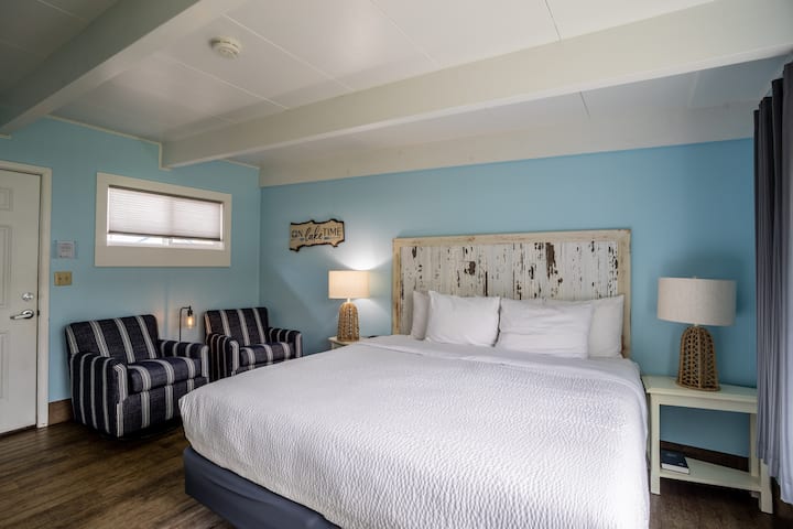 Room 113 - Door County, WI