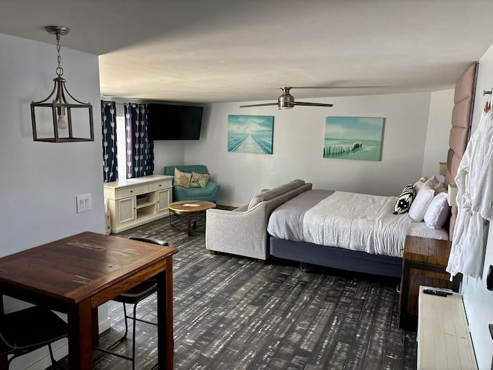 Room 205 - Door County, WI