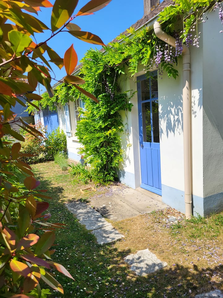 Maison 200m  Mer Avec Sa Cabine En 2nde Chambre - Franceville-Plage