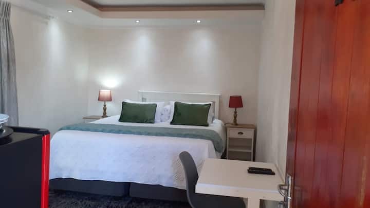 Russell's Rest Rooms - Soweto