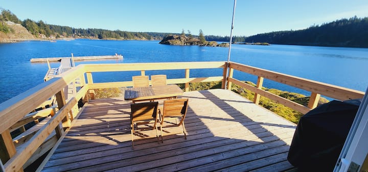 Gowlland Harbour Resort - Harbour Hideaway - Campbell River