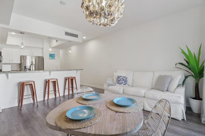 Quiet Oasis In The Gaslamp District - Coronado, CA