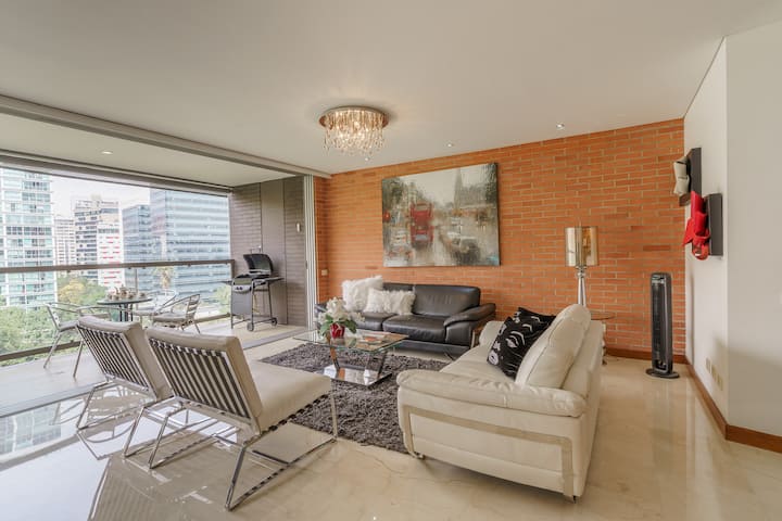 Exclusivo Apartamento En La Milla De Oro - Medellín, Colombia