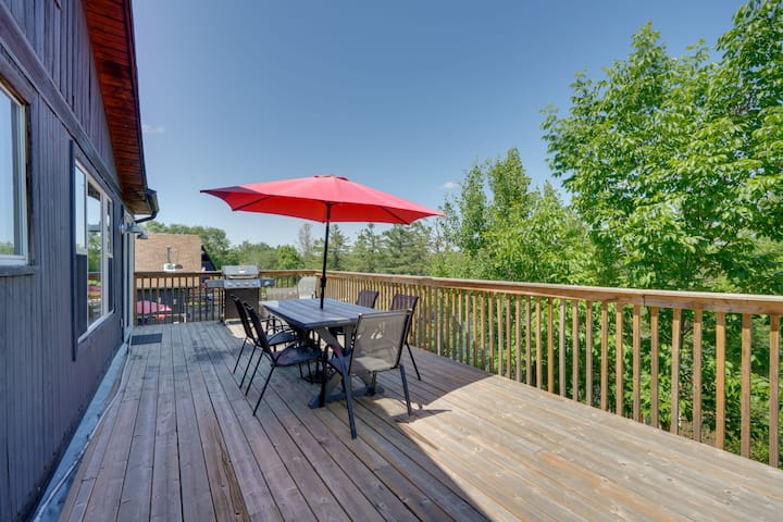 Loon Lodge | Lake Muskoka Waterfront Views + Sauna - Gravenhurst