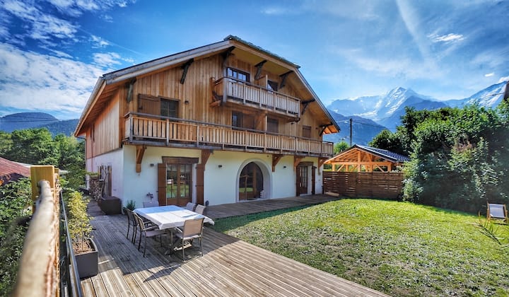 *Chalet Avec Jardin, Proche Pistes, Vue Montblanc* - France