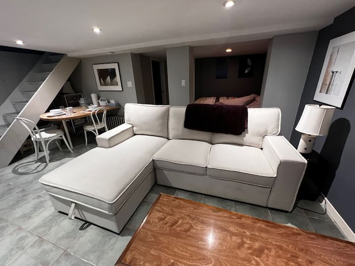Bright, Spacious Studio - Toronto