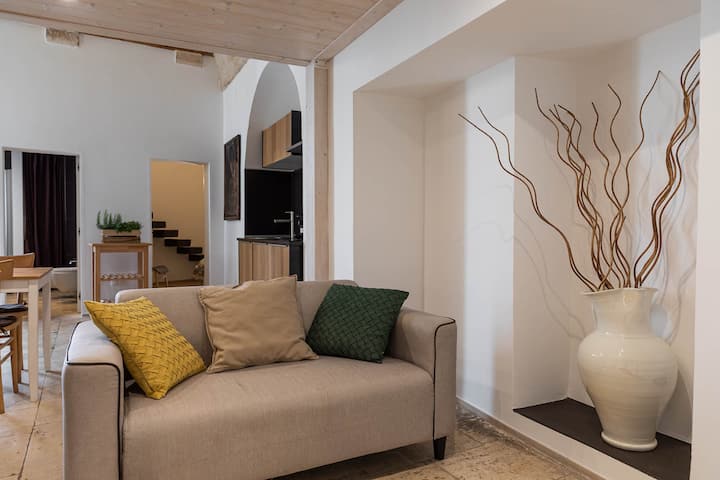 Dimoratramontana - Near The Sea - Monopoli