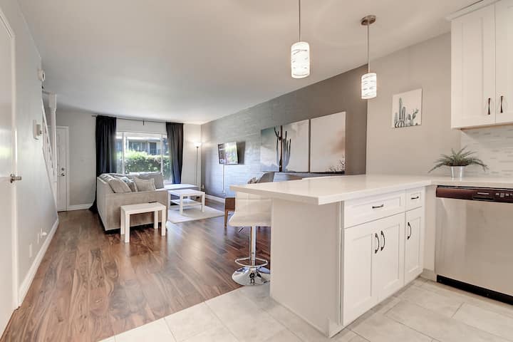 Gorgeous Old Town 2bd2ba Bbq Pools *Great Rates* - Scottsdale, AZ