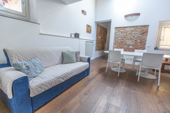 Cozy Apartment In San Frediano - Florence