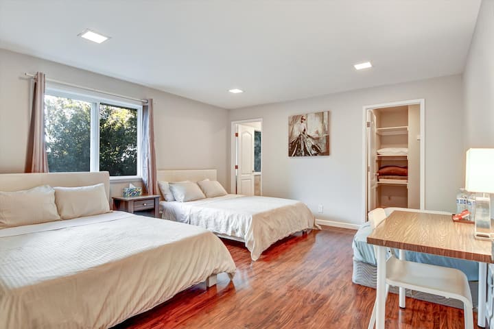 旧金山机场附近Millbrae高级住宅区温馨舒适十床五套房别墅 - Millbrae, CA