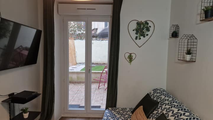 Le Jeanne D'arc Avec Terrasse By Unsejouranancy Fr - Laxou