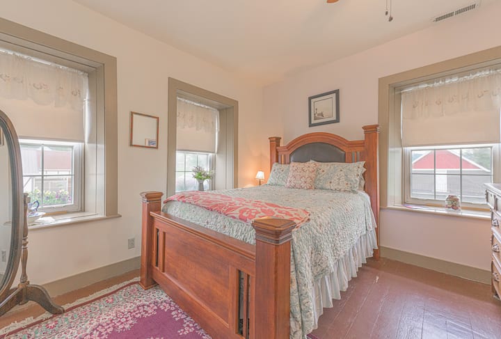 Luxemburg  Beauty- The Gehlen House Inn - Galena, IL