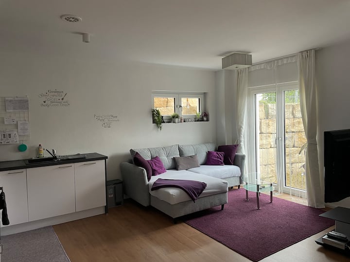 Ruhige 50qm Wohnung, Wifi, Parkplatz, Max. 4p - Pforzheim