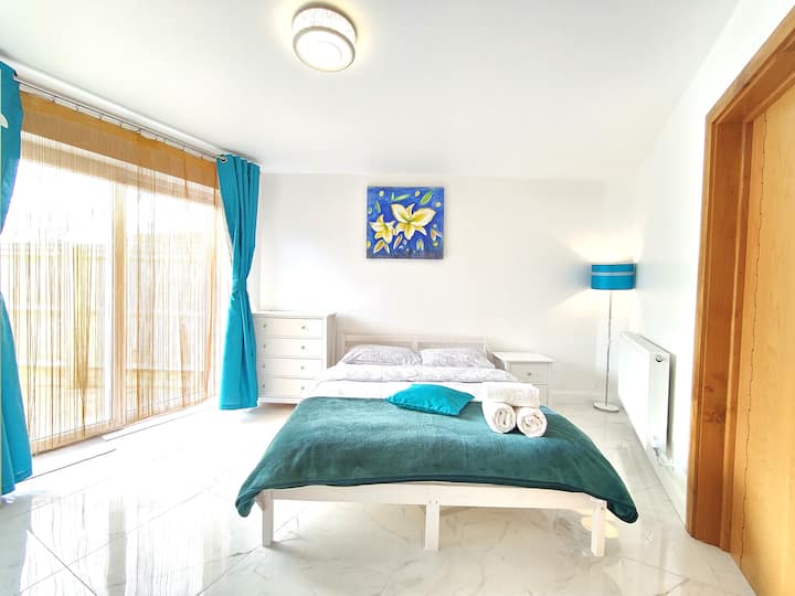 Katie Modern One Bed --Lily - Oxford