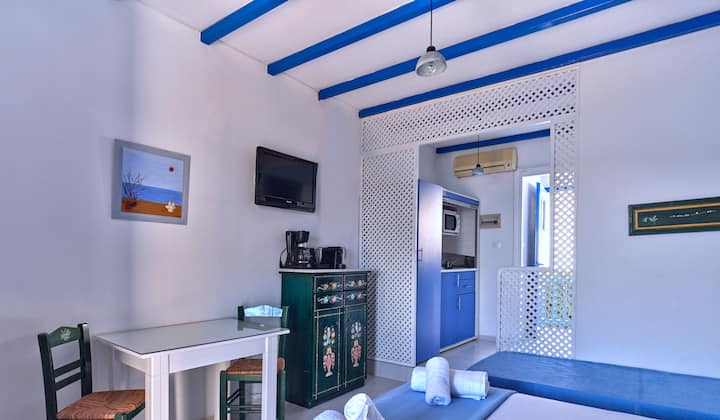 Dolphin Antiparos Villas &  Suites With Sea View - Antiparos