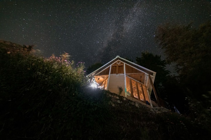 'Moonflower' By Norwegian Wood Cafe In Jibhi - Jibhi