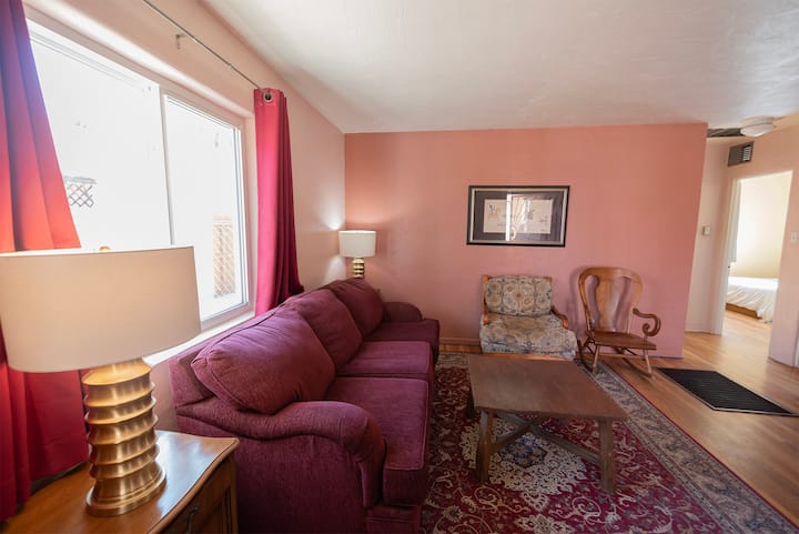 Affordable "Pet Friendly"  Apt Available Monthly! - Albuquerque, NM