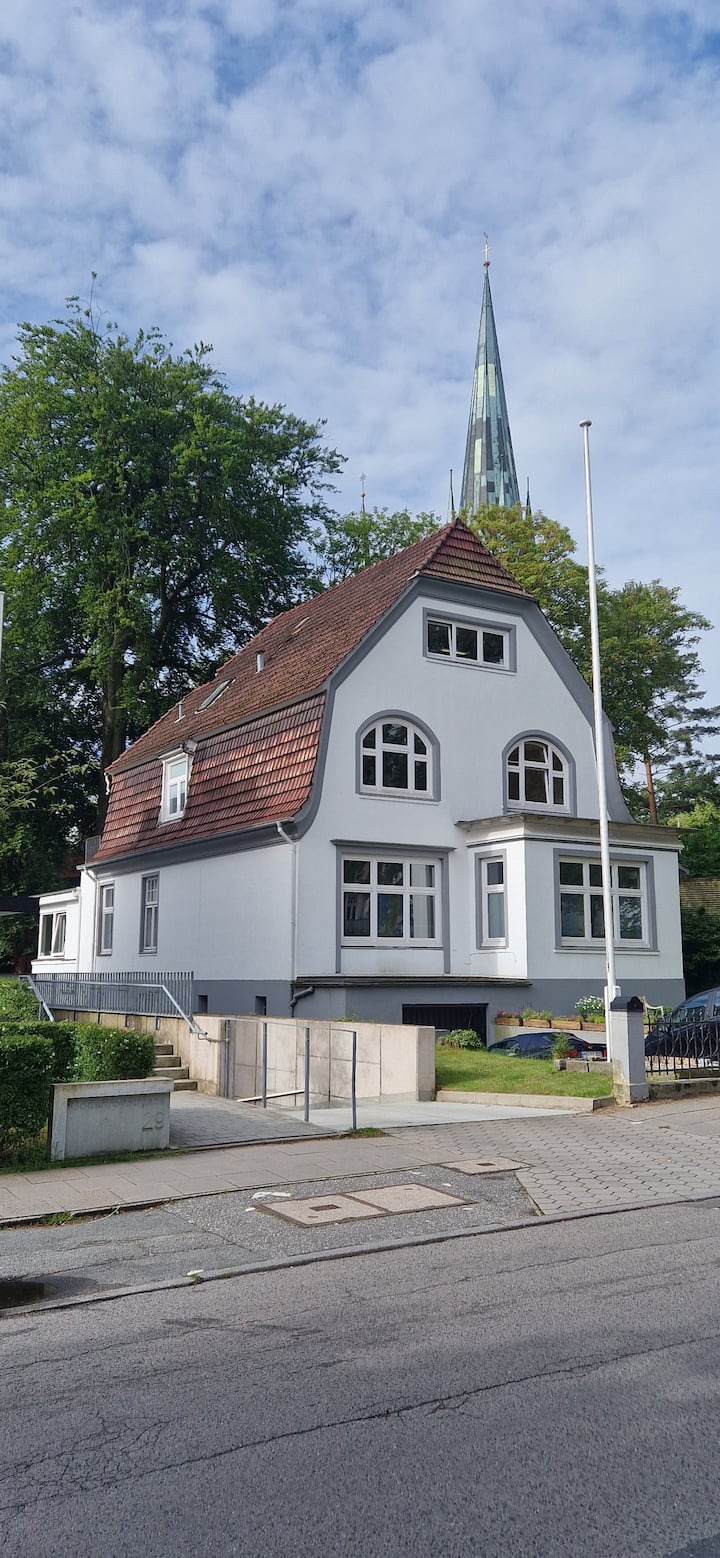 Apartment Hamburg (Blankenese, Close To Elberiver) - Hamburg