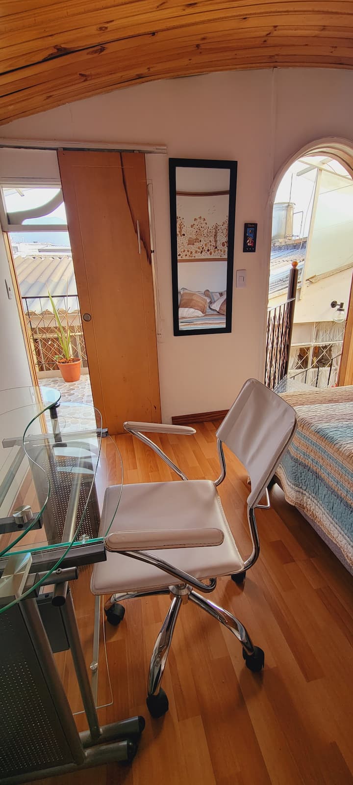 Apartaestudio Con Balcón, Tercer Piso - Bogotá