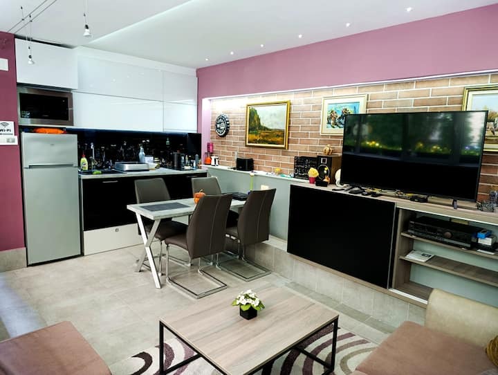 City Center Apartment Located In The Heart Of Nis - Niš