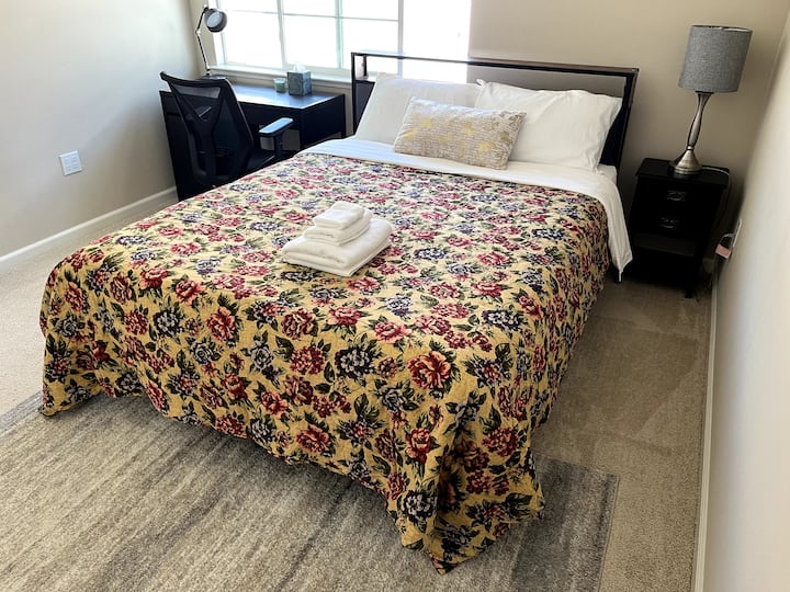New House -Cozy Queen Bed Room In San Jose - San Jose, CA