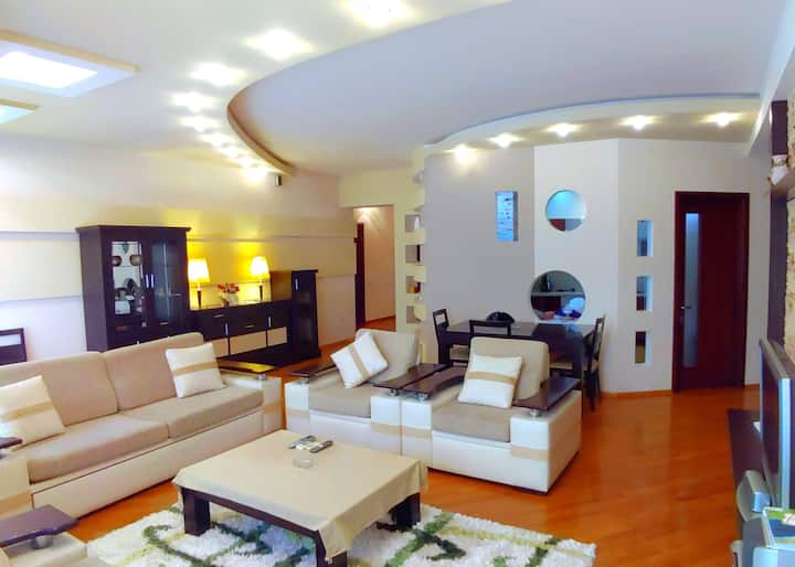 Big Apartment 2 Bedroom - Baku