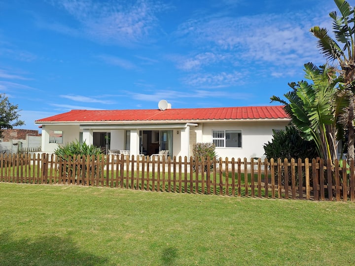Laid Back Family Beach House @ Shelley Beach - Port Alfred