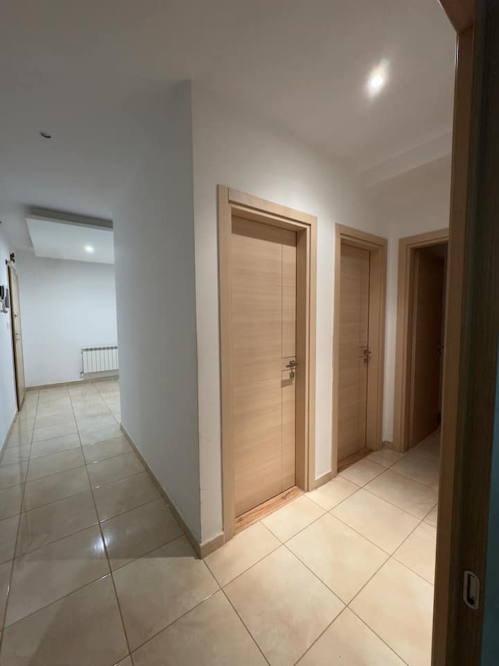 110m² Confort & Calme | Clim, 2 Salles De Bain - Oran