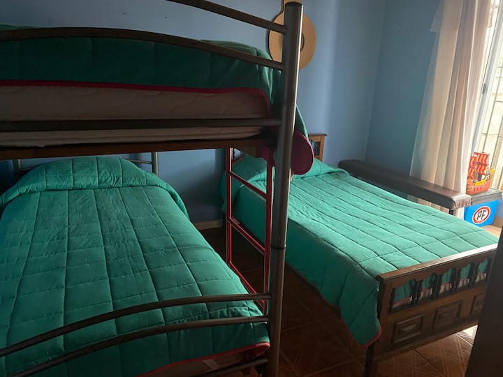 Habitación Para Turistas En Casa De Familia - Santo Domingo, Chile