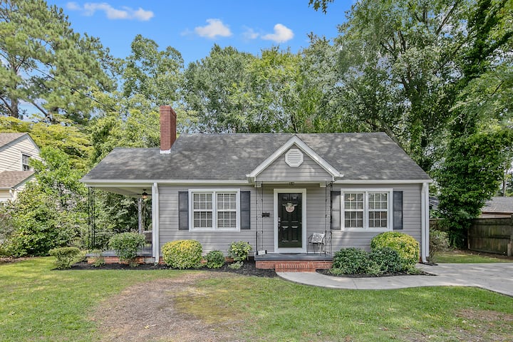 ✦ Fort Bragg Cottage ✦ - Fayetteville, NC