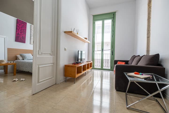 14 Apartamento Confortable En Ciudad - Tarragona, España