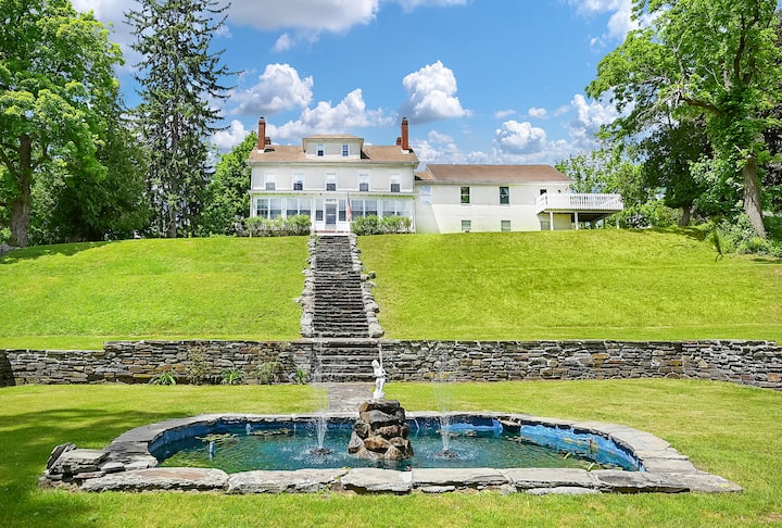 Pumpkin, Apple Picking Luxury Home Hot Tub• Hr Nyc - Bear Mountain, NY