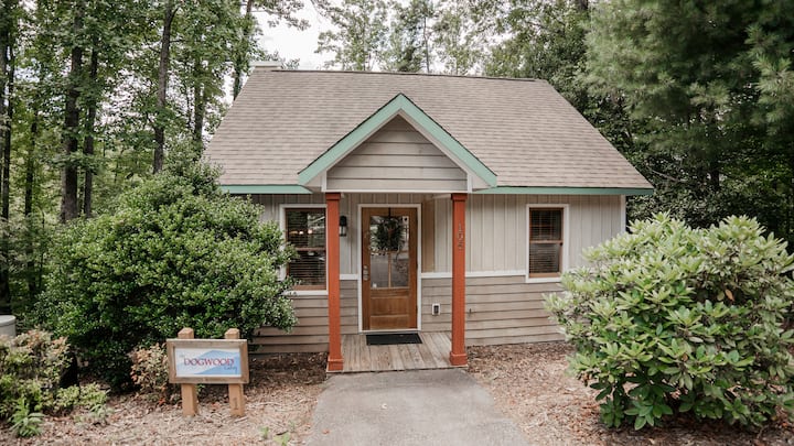 The Bach Pad: The Cabins At White Sulphur Springs - Mount Airy, NC