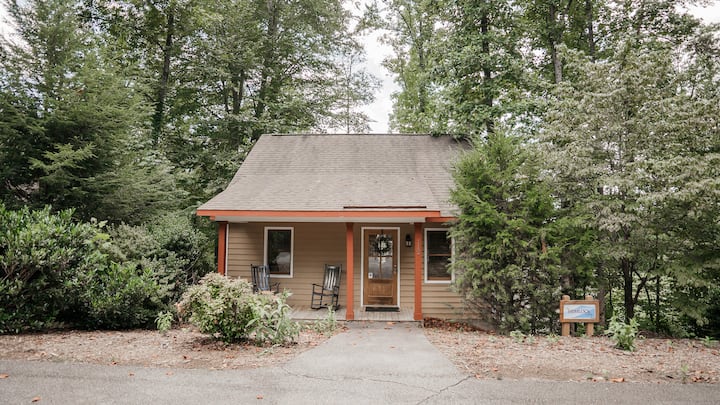 The Estate: The Cabins At White Sulphur Springs - Mount Airy, NC