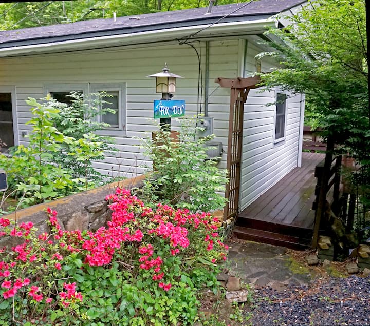 "Fox Den"peaceful Mountain Cottage - Mount Mitchell State Park, Burnsville