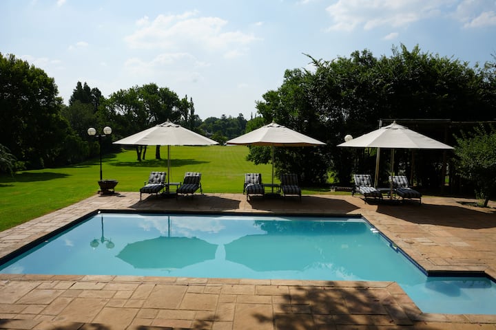 Luxury Family Waterfront Villa On The Vaal River - Sasolburg