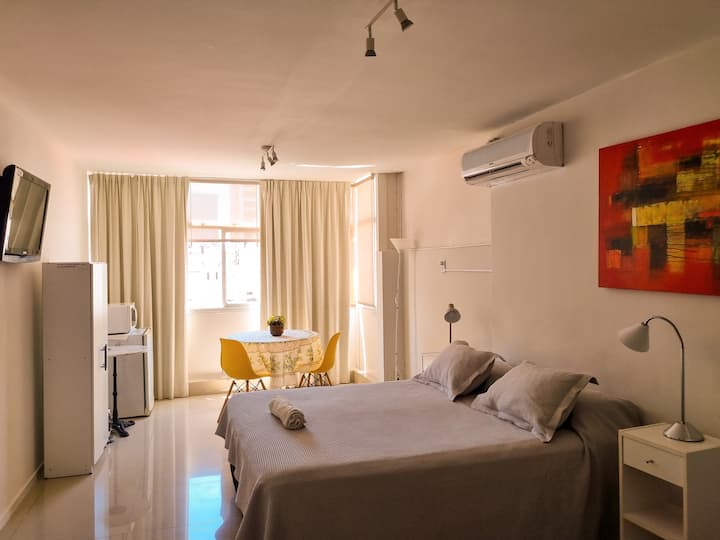 Excelente Monoambiente En Buenos Aires Centro. - Buenos Aires