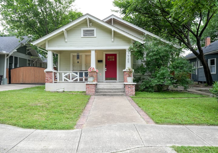 Cozy Bungalow-minutes To Downtown-walk To Magnolia - Fort Worth