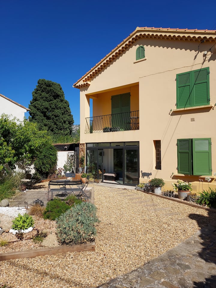 Appartement En 1er éTage Pour 2 Personnes - Toulon
