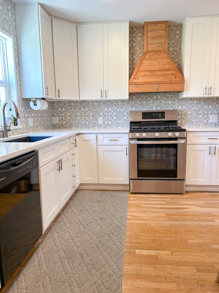 Blue Cottage In The Heart Of Tulsa - Tulsa, OK