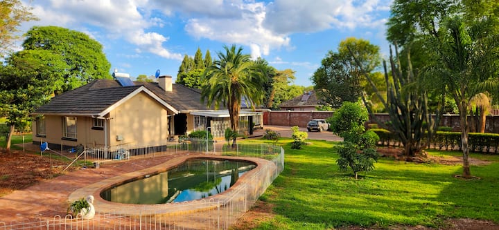 Charming 3br In The Heart Of Highlands, Harare - Harare