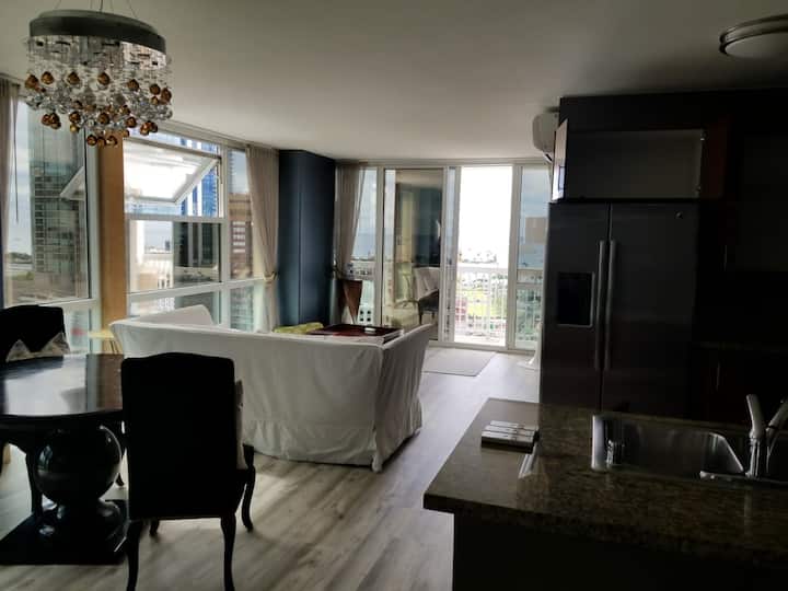 Luxury Ocean View 2br | 2ba Condo! - Water Park, Kailua