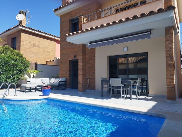 Villa Empuriabrava Avec Piscine - Empuriabrava