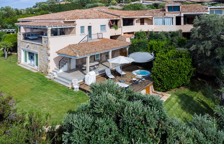 Splendido Appartamento Con Giardino, Minipiscina - Olbia